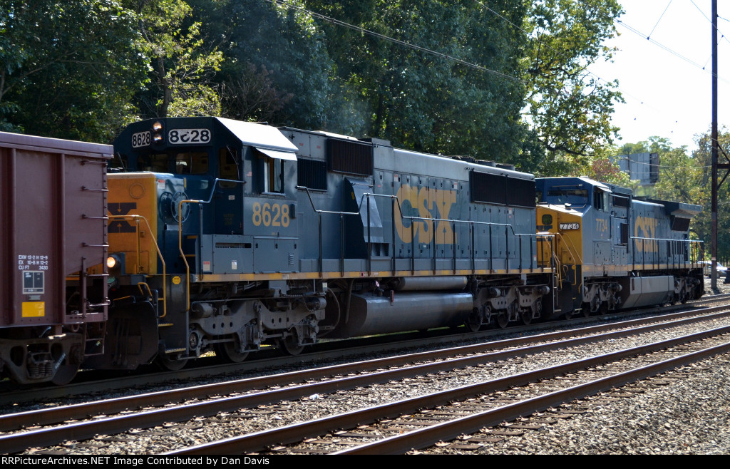 CSX SD50-2 8628 trails the 7734 on O038-25